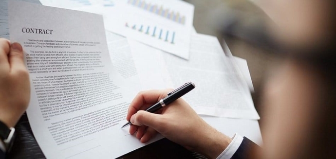 AI for Enterprise Legal Departments – Contract Analysis and More ...